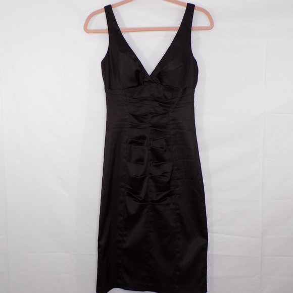 Cache | Dresses | Cache Form Fitting Ruched Satin Cocktail Dress | Poshmark